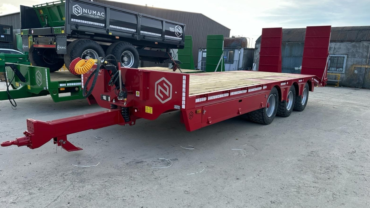 Numac Tri-ax Low Loader - SIB Services